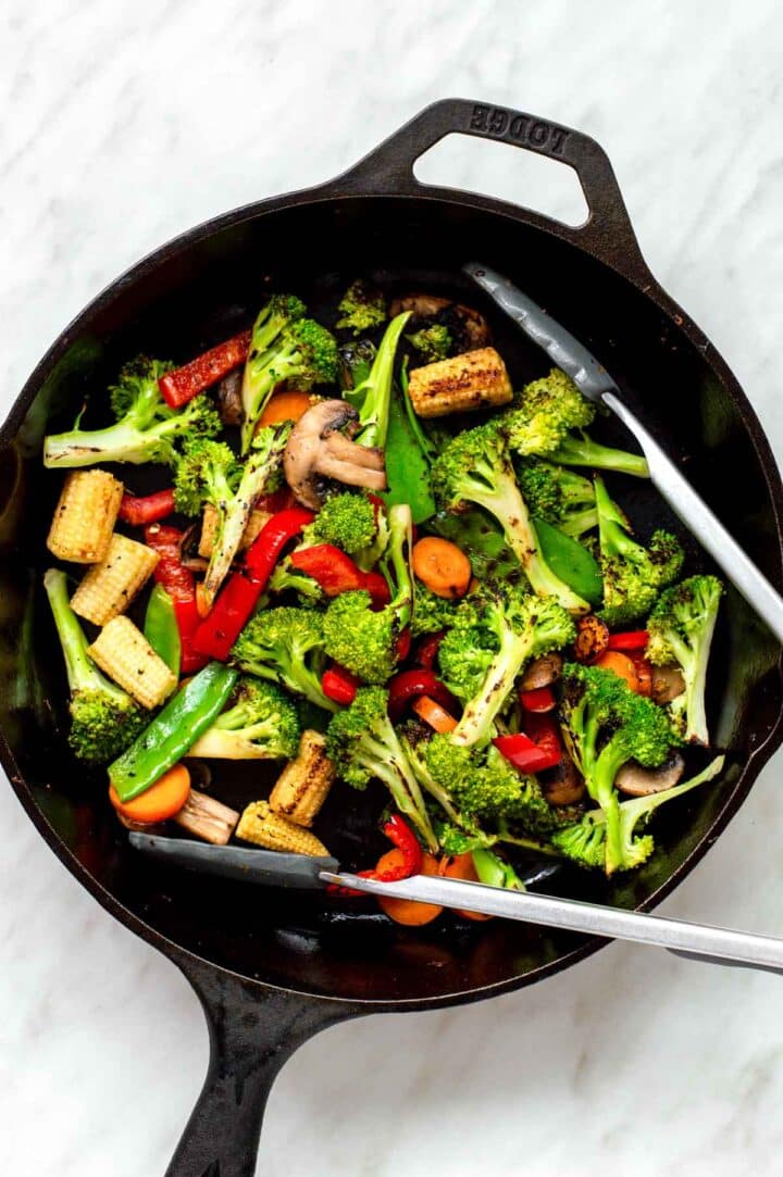 Easy Pad Pak (Thai Vegetable Stir-Fry)