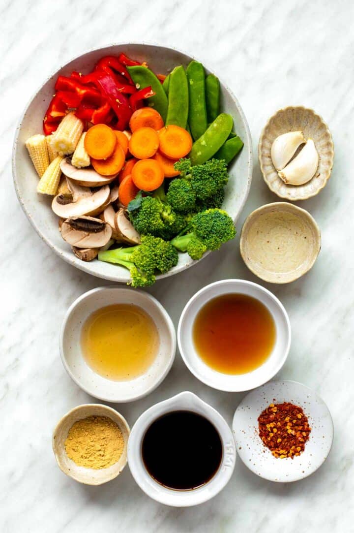 Easy Pad Pak (Thai Vegetable Stir-Fry)