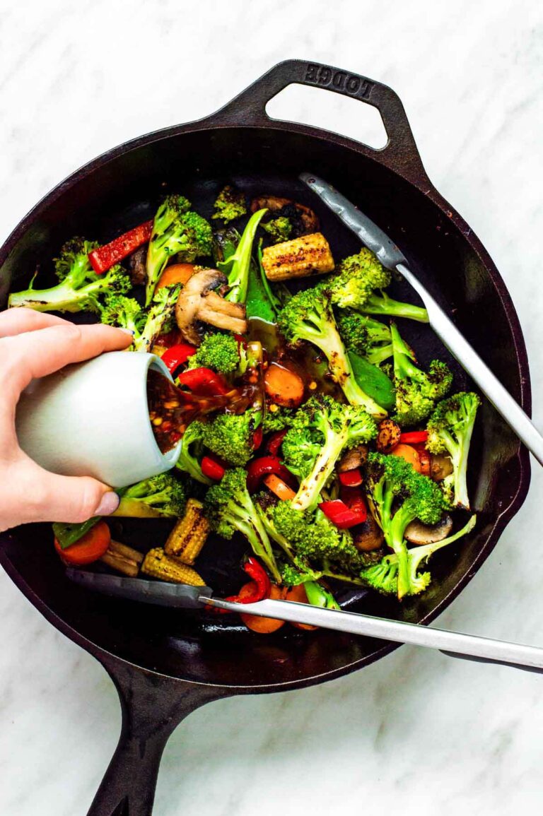 Easy Pad Pak (Thai Vegetable Stir-Fry)