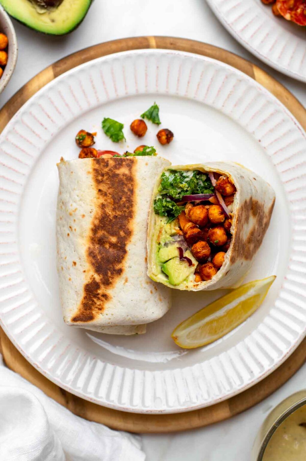 Kale Wraps (With Spicy Chickpeas) - Health My Lifestyle